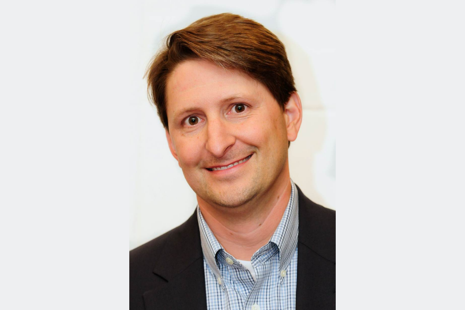 Evolving a Fantasy Sports Business with Peter Schoenke - Baremetrics